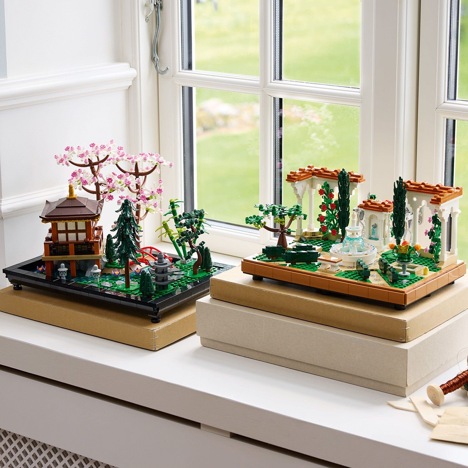 LEGO 10359 Icons Fountain Garden Building Set (1302 Pieces)