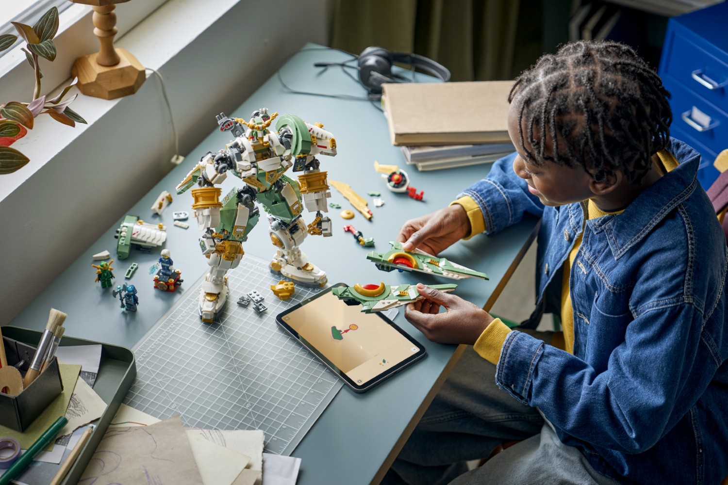 LEGO® 71860 NINJAGO® Lloyd's Titan Mech 15th Anniversary - Action ...