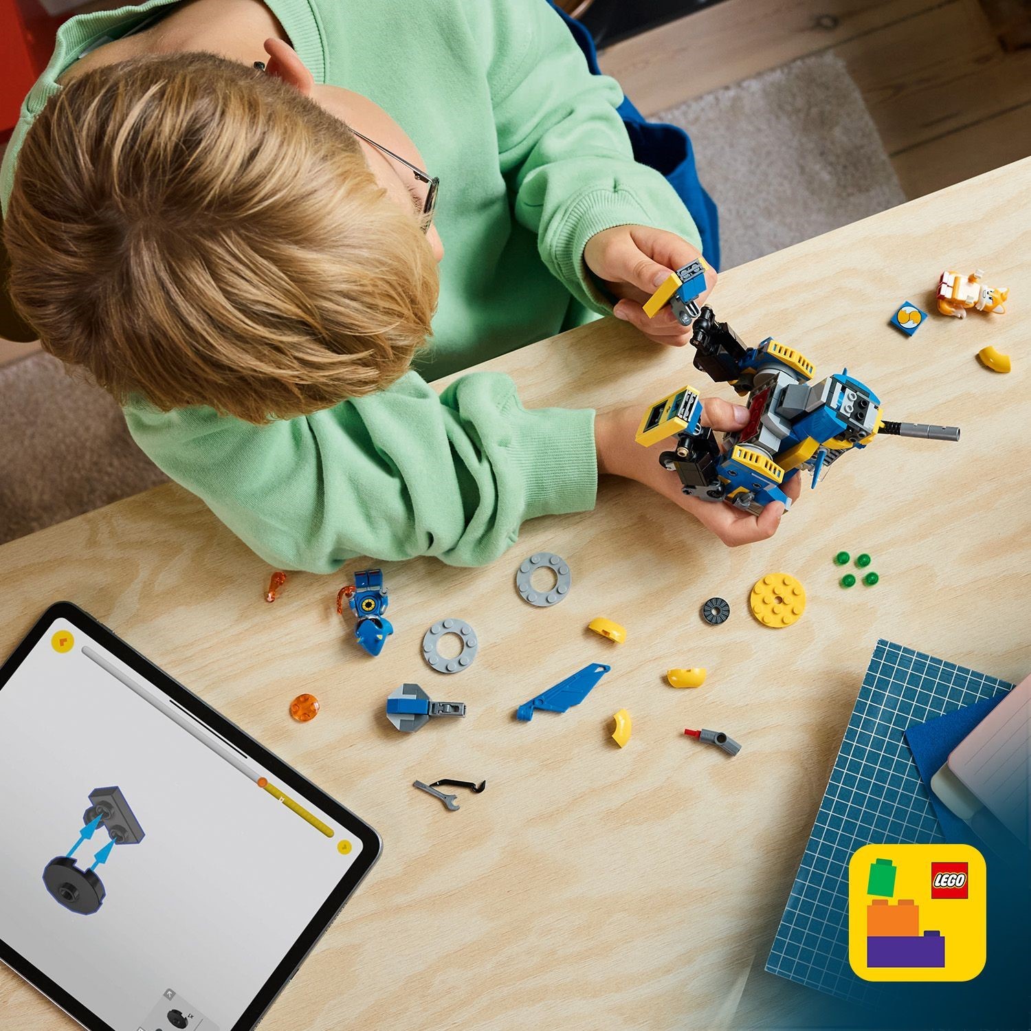 LEGO 77002 Sonic Cyclone vs. Metal Sonic Building Toy Set (290 Pieces)