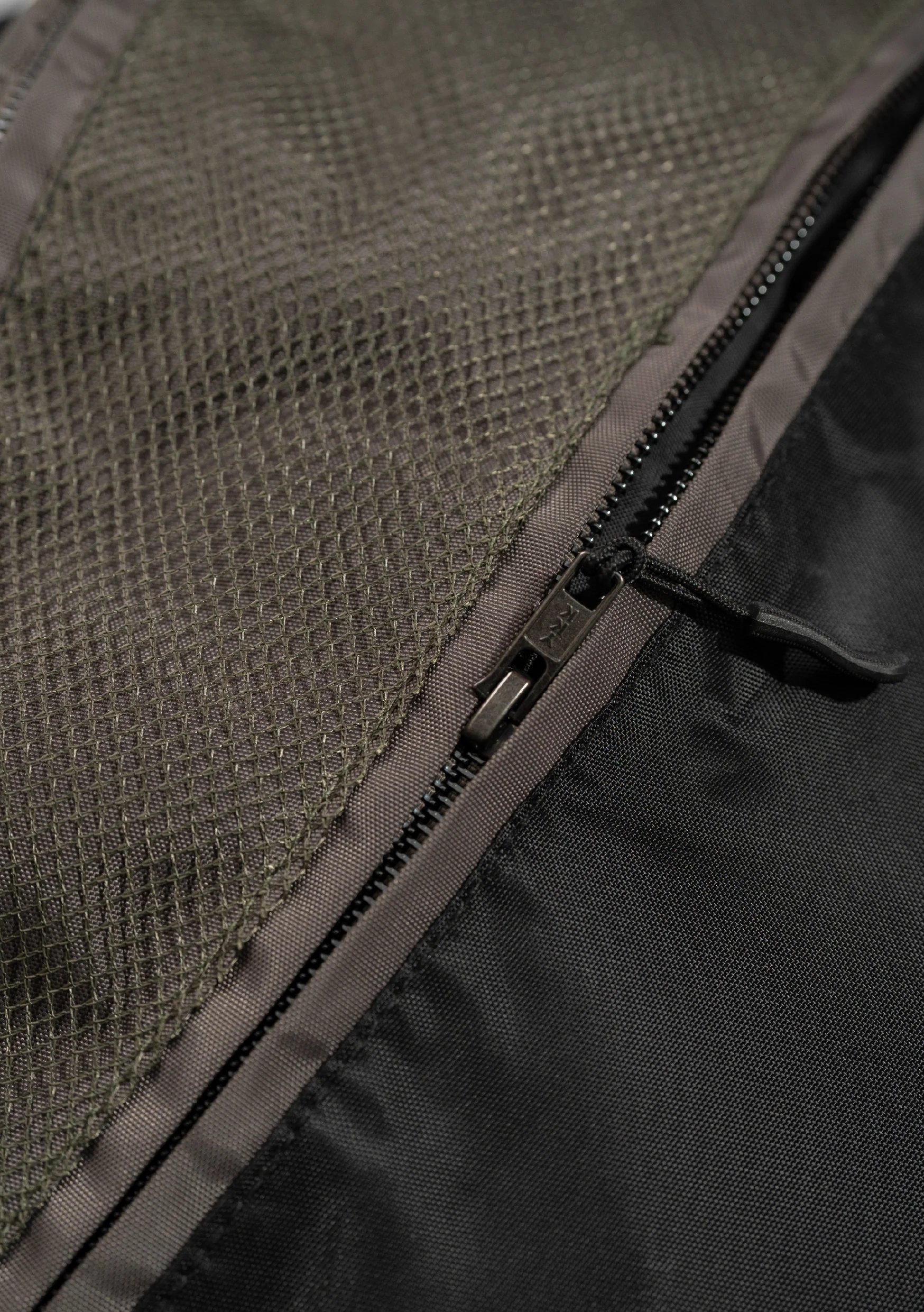 ROTTEN PARADISE TUITION BAG | ENDLESS CLOTHING