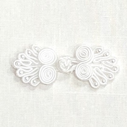 Chinese Frog Fastener with Beads (White) | Fabric Fanatics