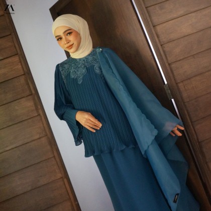 (BK617) Emny Kurung | Zoe Arisah